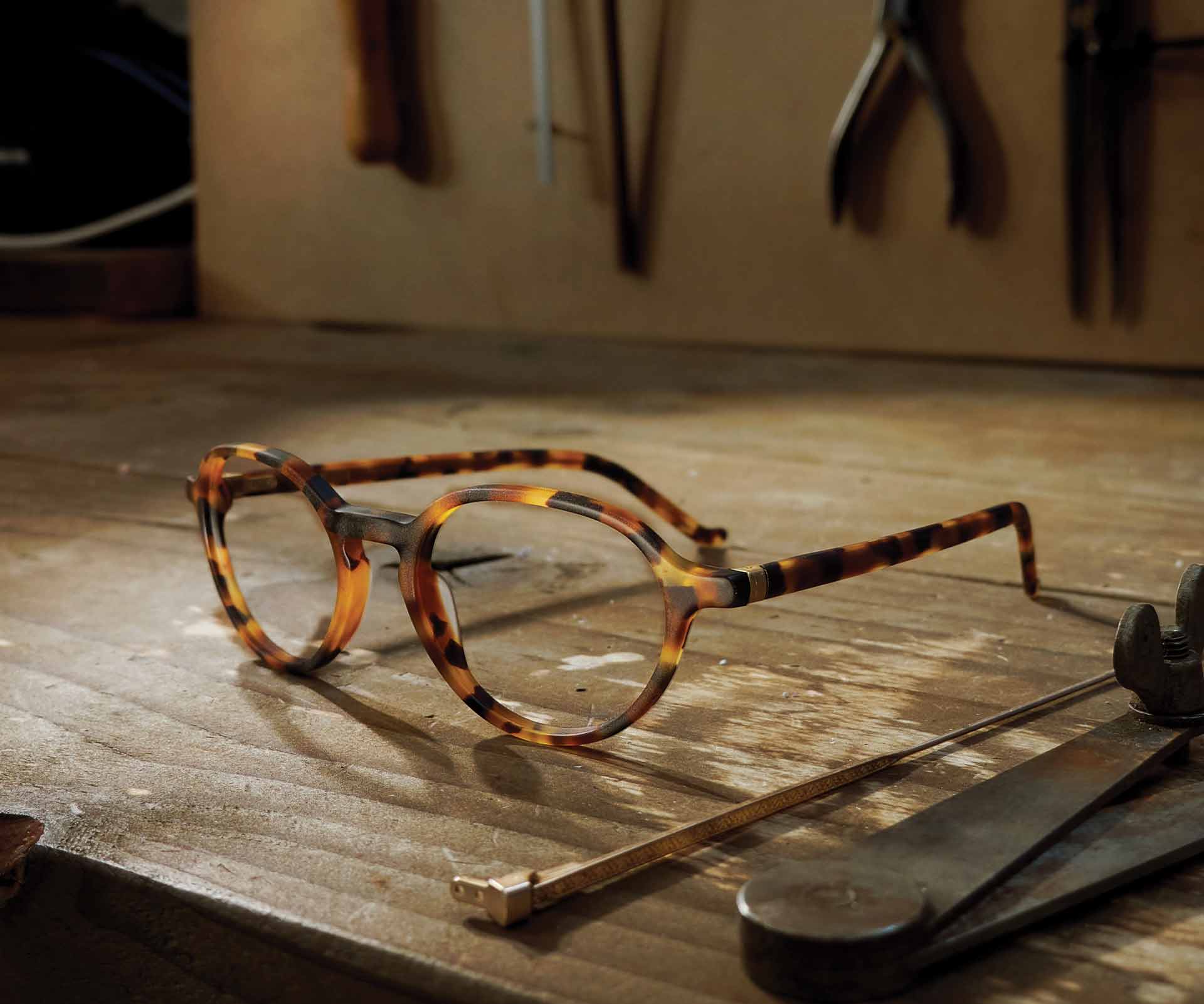 MD1888 | Eyewear Handmade in Britain